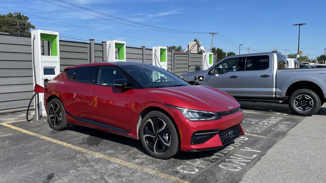 Our long-term Kia EV6 test car has an excellent charging curve - spark ...